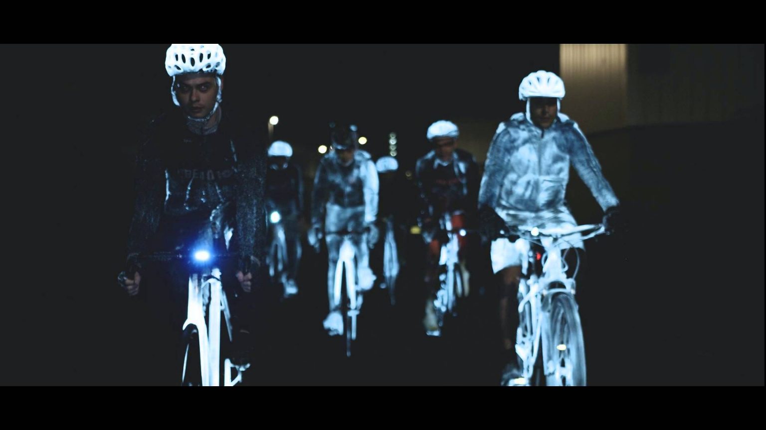 3M Reflective Spray Paint for Shoes, Clothing, and Fabric